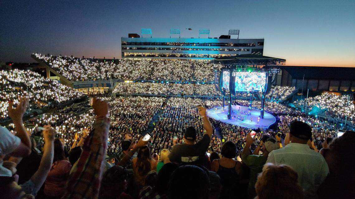 Boise State would ‘love’ another Albertsons Stadium concert | Idaho ...
