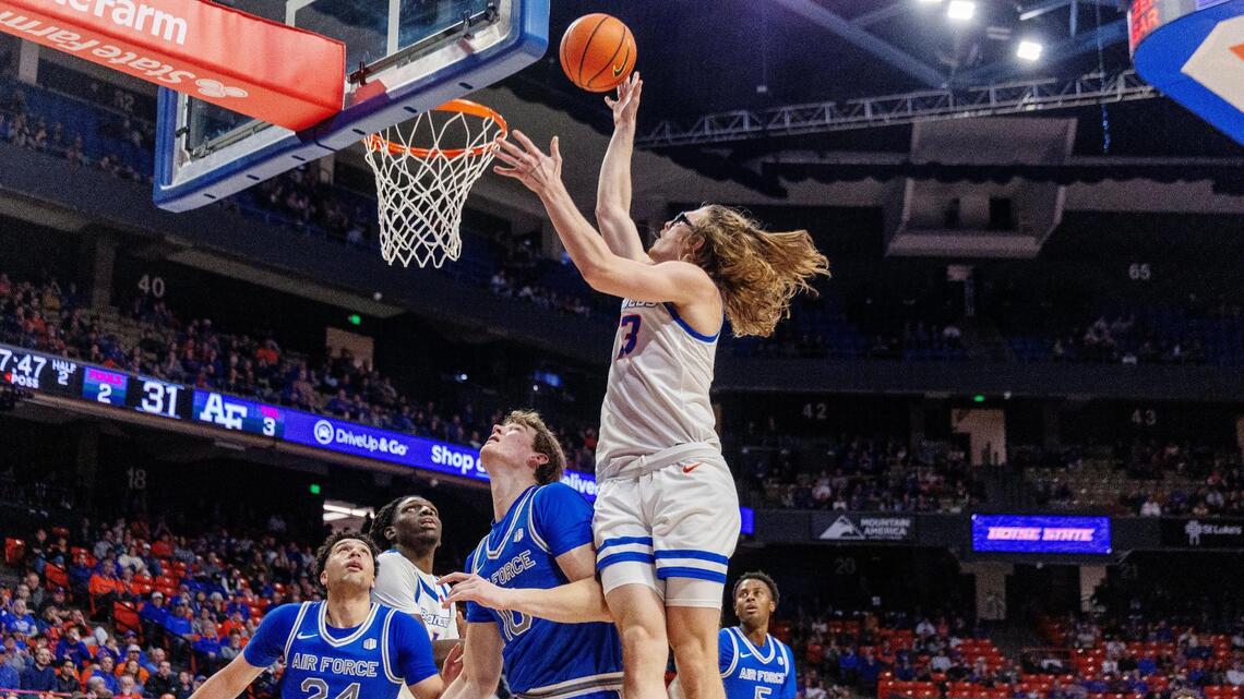 Boise State’s Andrew Meadow cuts long hair, game stays same | Idaho ...